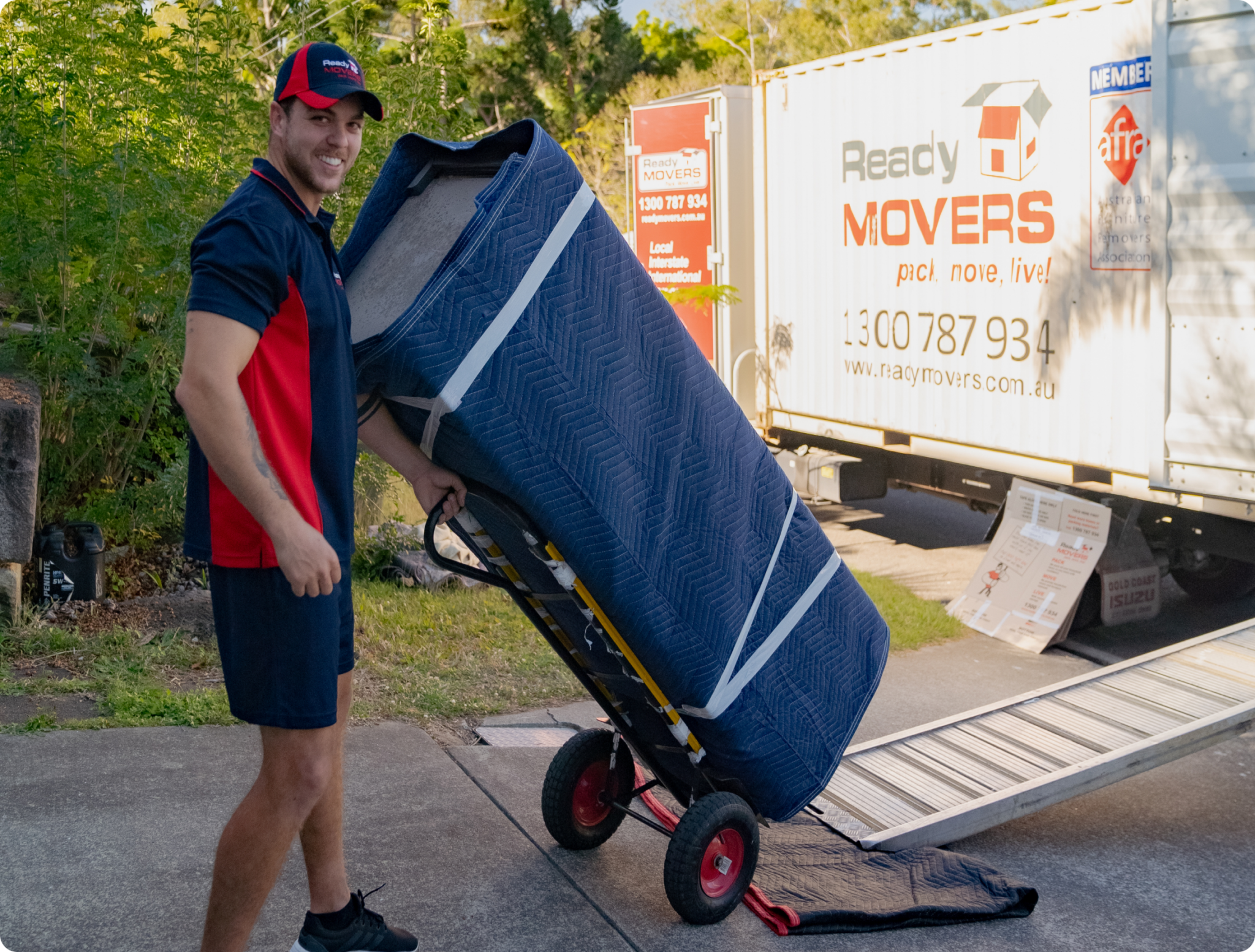 Stress-Free Moving: Packing & Unpacking with Ready Movers